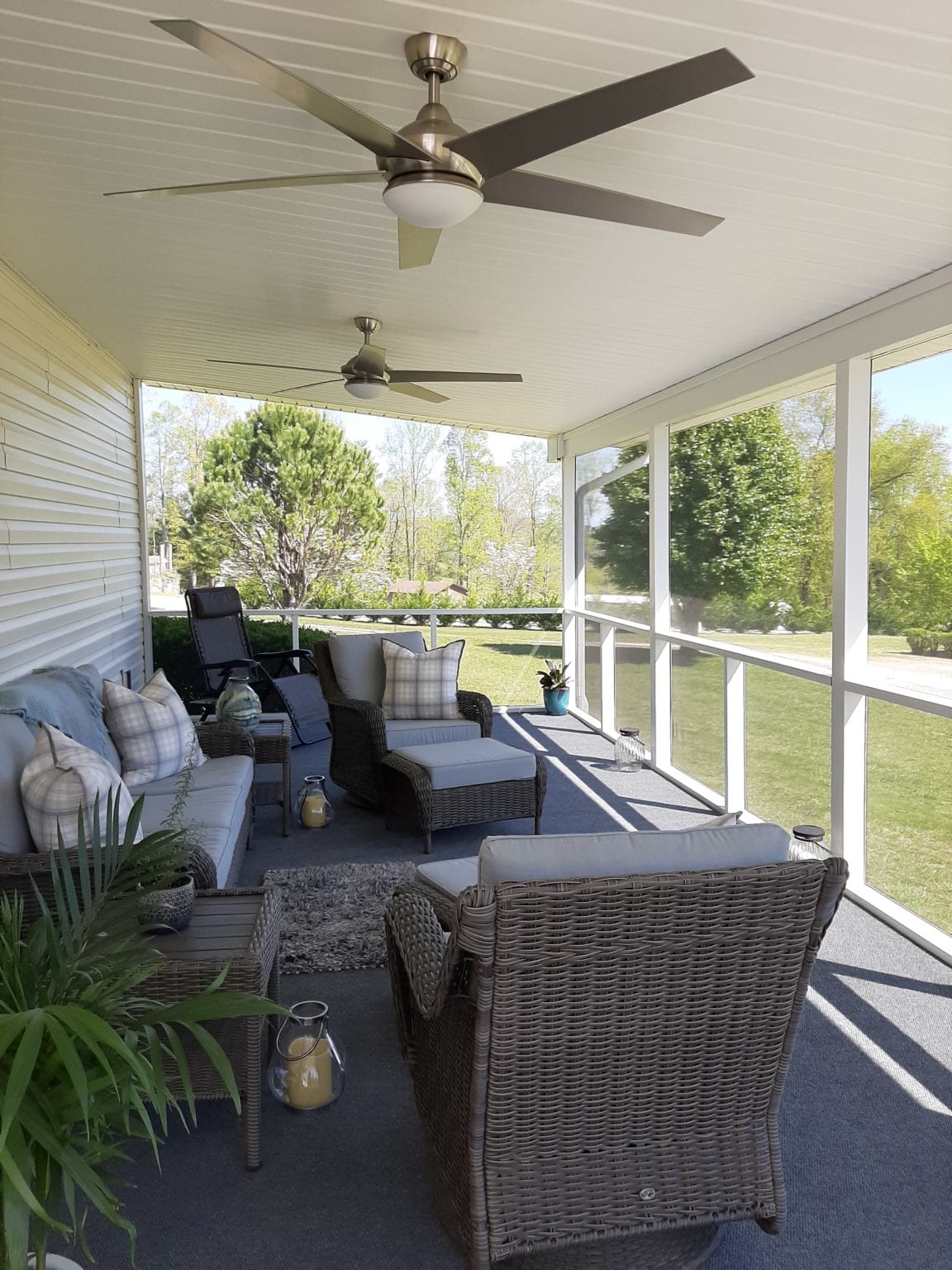 Wrap Around Screened-in Porch with Five Bar Vinyl Door - Screen Tight